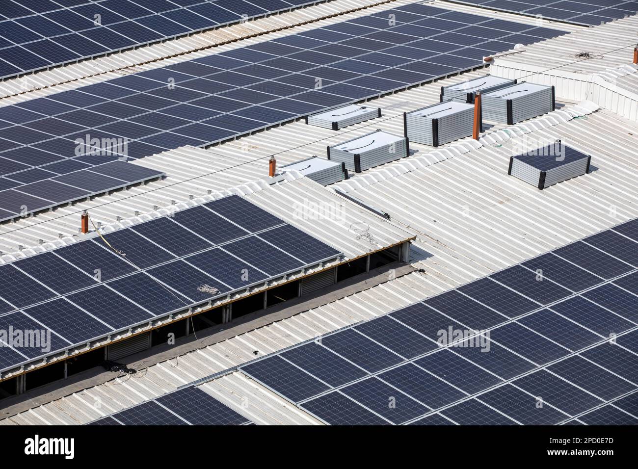 Solar panels plant quality hi-res stock photography and images - Alamy