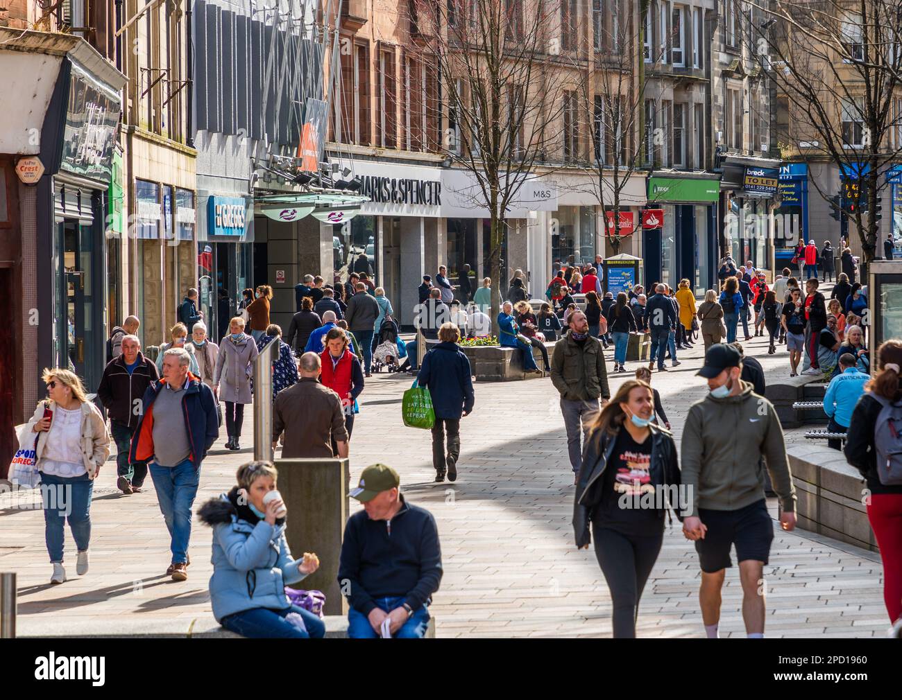 The busy city centre in Stirling in Scotland Stock Photo - Alamy