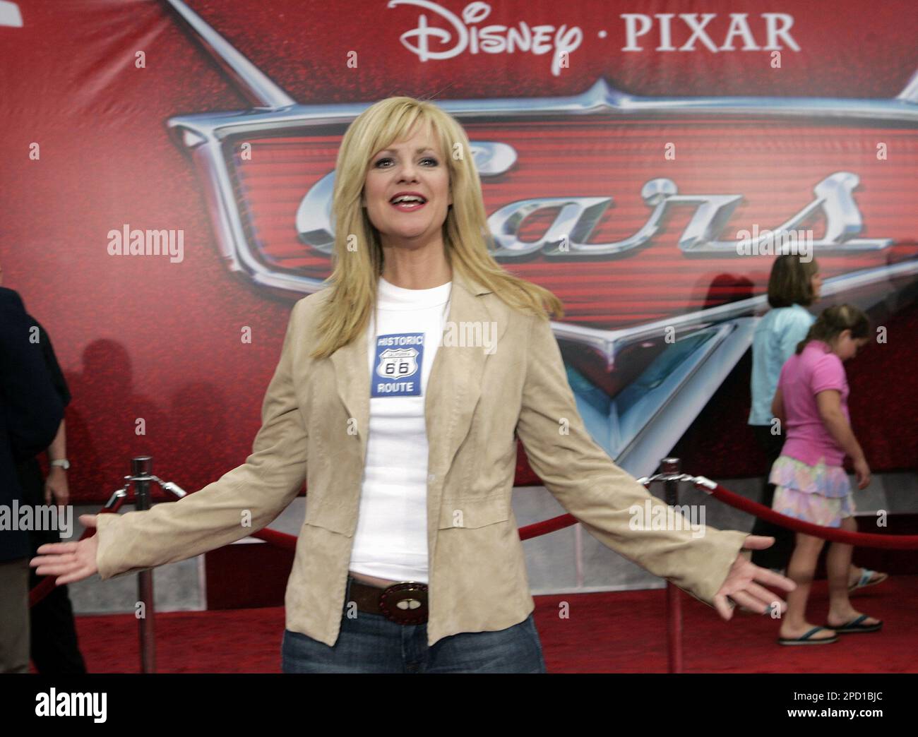 Bonnie Hunt arrives for the premiere of the Disney/Pixar animated film ...