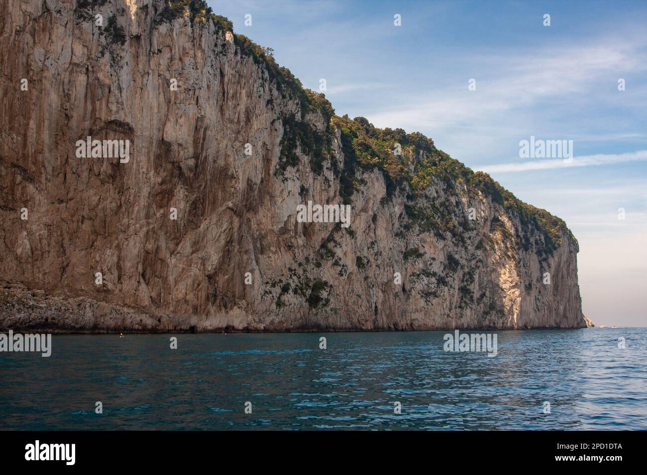 Cliffs along coast capri hi-res stock photography and images - Alamy