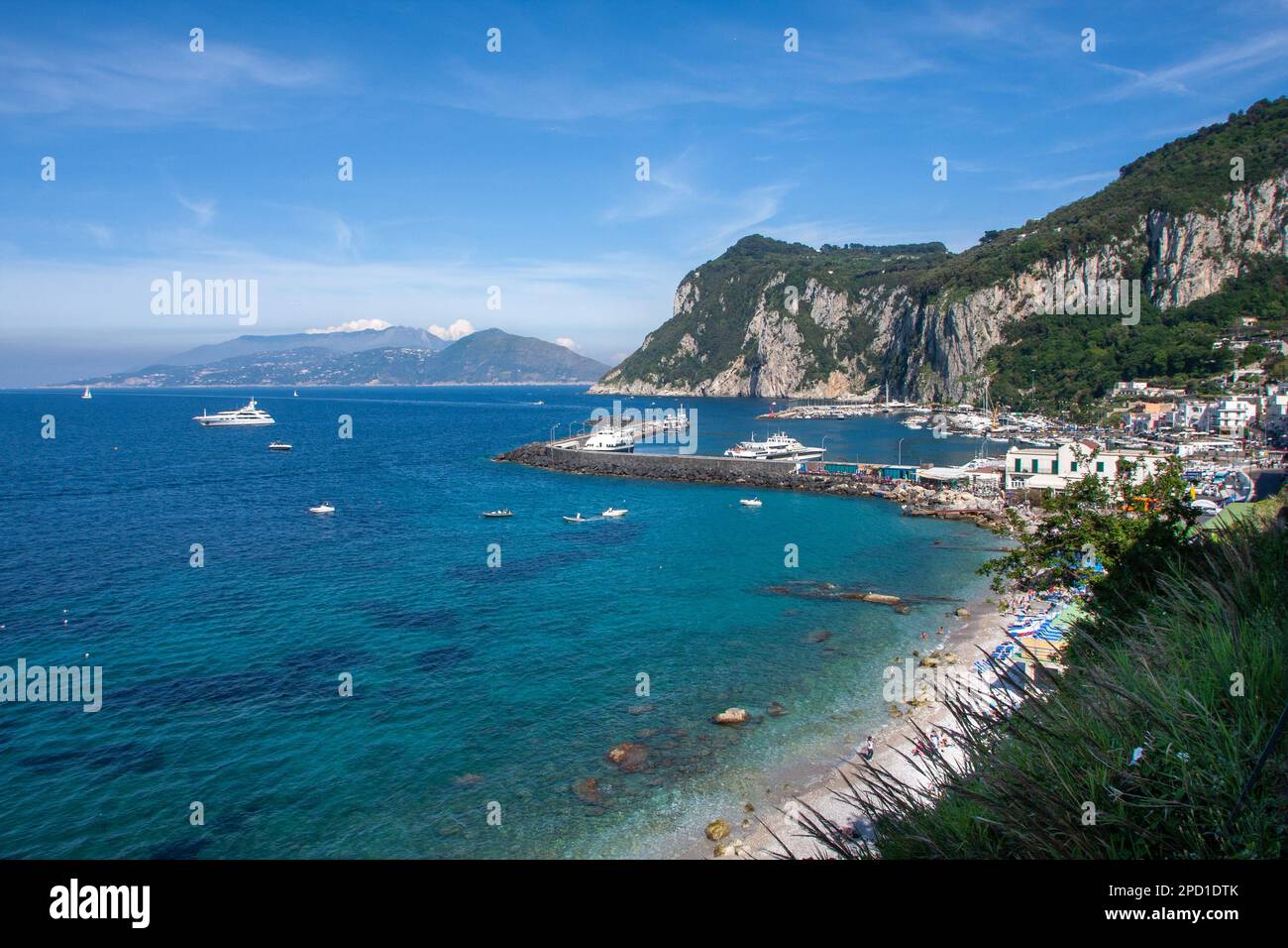 Capri cliffs hi-res stock photography and images - Alamy