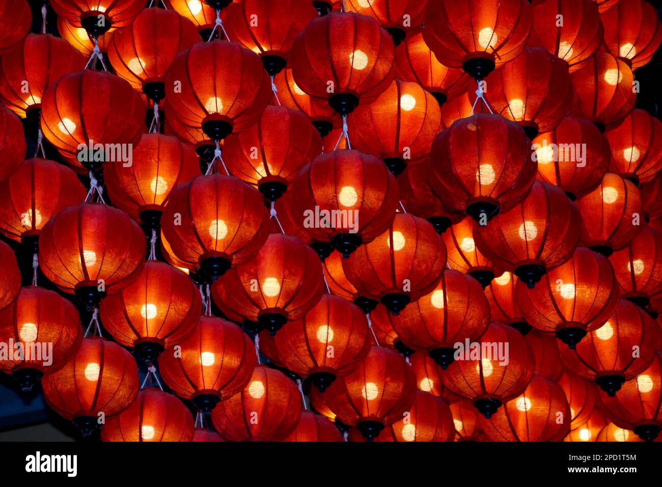Lantern lit hi-res stock photography and images - Alamy