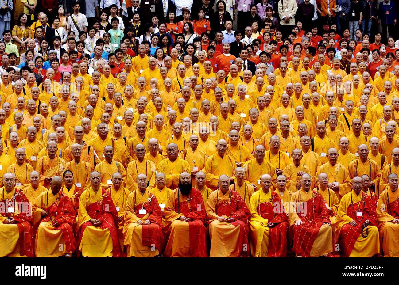 Buddhist monks from the Chinese mainland and Taiwan in southeast China ...