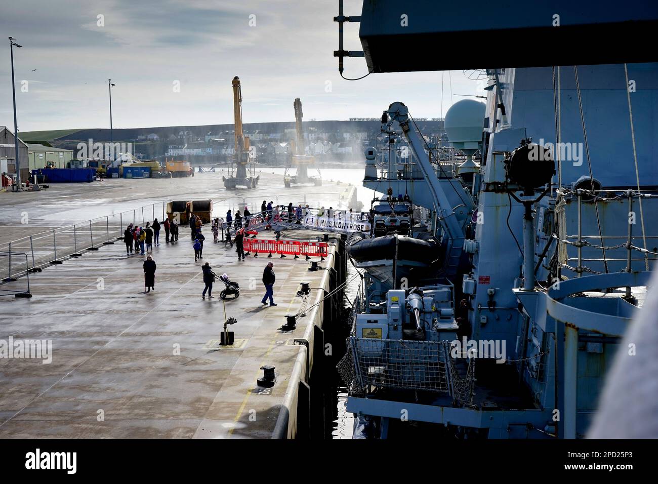 HMS Montrose on Final Visit to Montrose Stock Photo - Alamy
