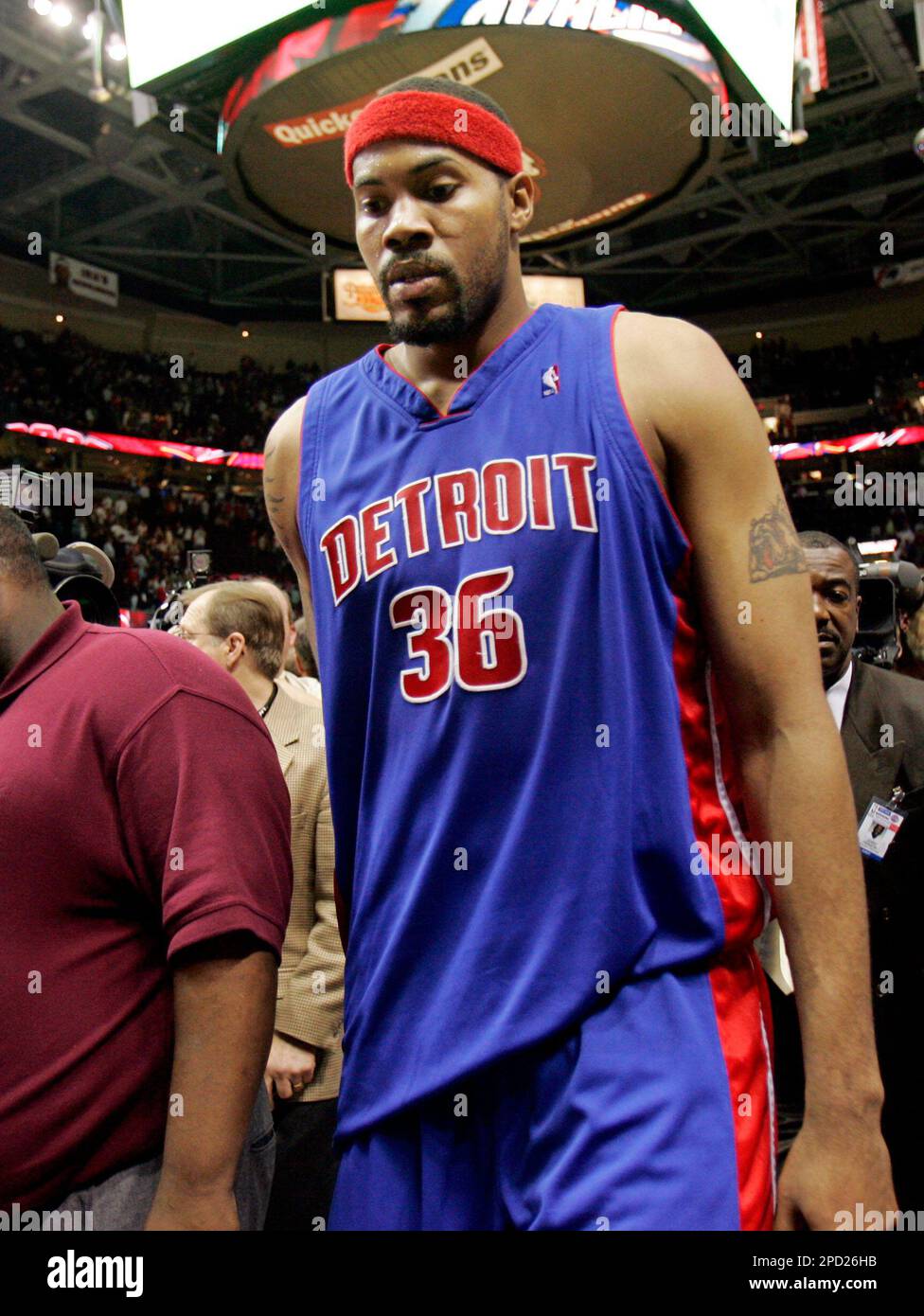 Detroit Pistons' Rasheed Wallace walks off the court after the Pistons ...