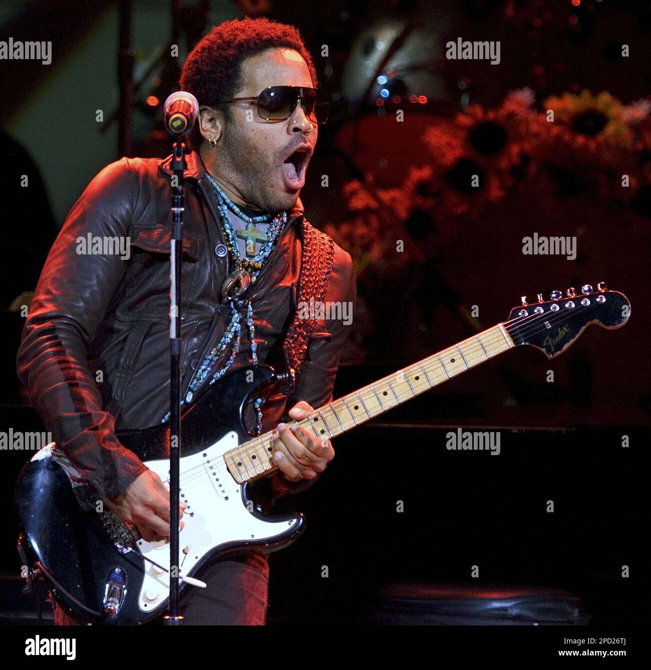 Lenny Kravitz performs "Foxy Lady" during the Rainforest Foundation ...