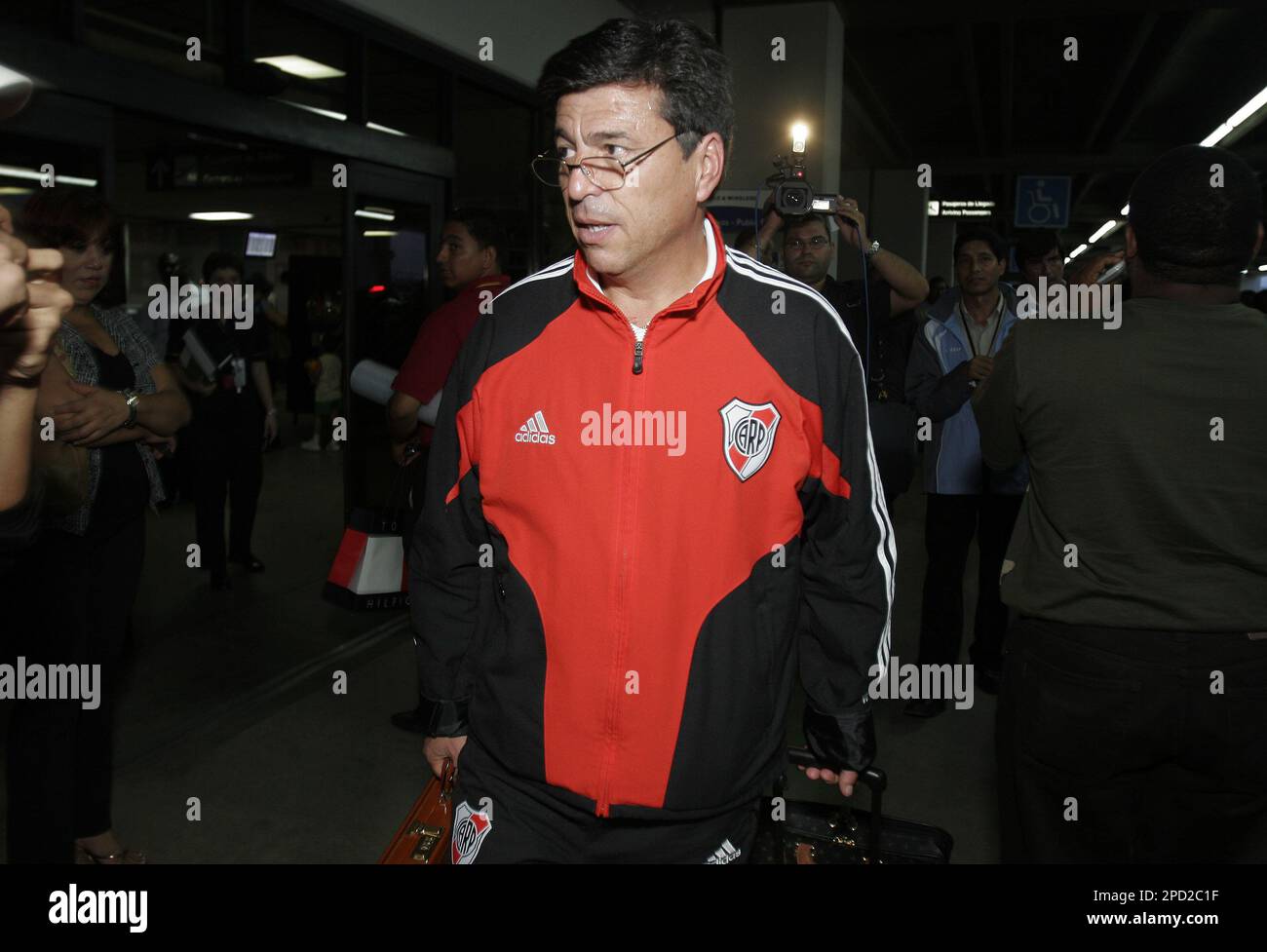 River Plate coach Daniel Passarella, from Argentina, leaves Tocumen ...