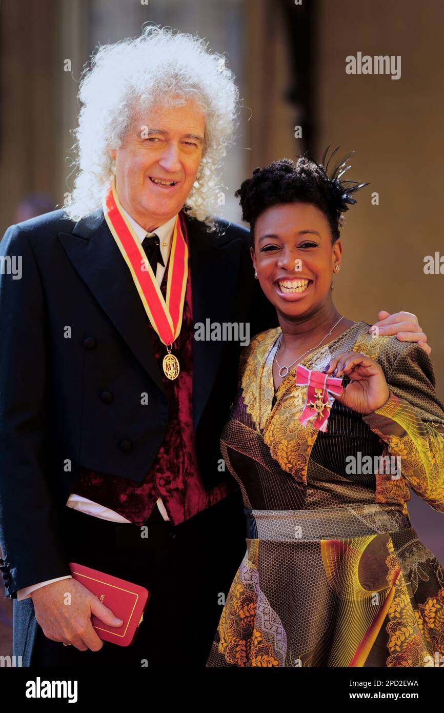 Brian may buckingham palace hi-res stock photography and images - Alamy