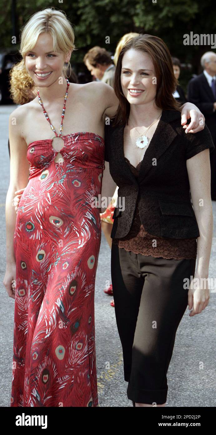 Ashley Scott, left, and Sprague Grayden of the television show "Jericho ...