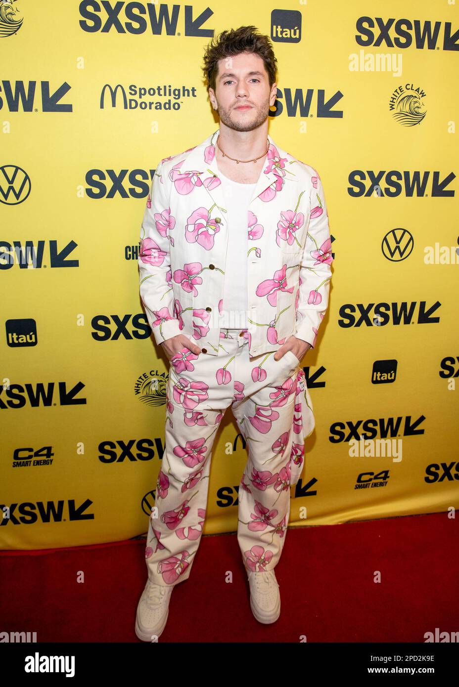 James scully hi-res stock photography and images - Alamy