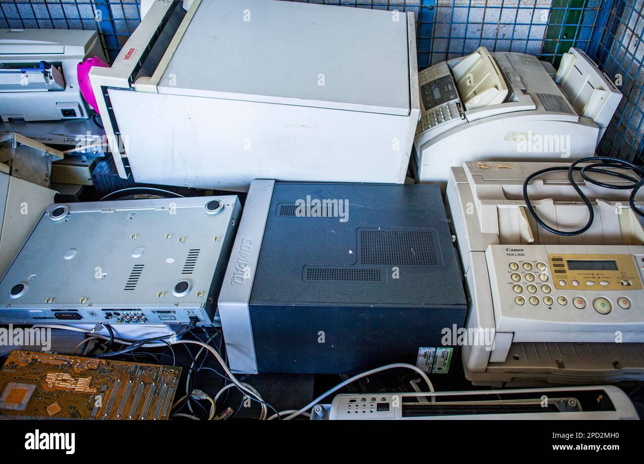 Tv monitor recycling point hi-res stock photography and images - Alamy