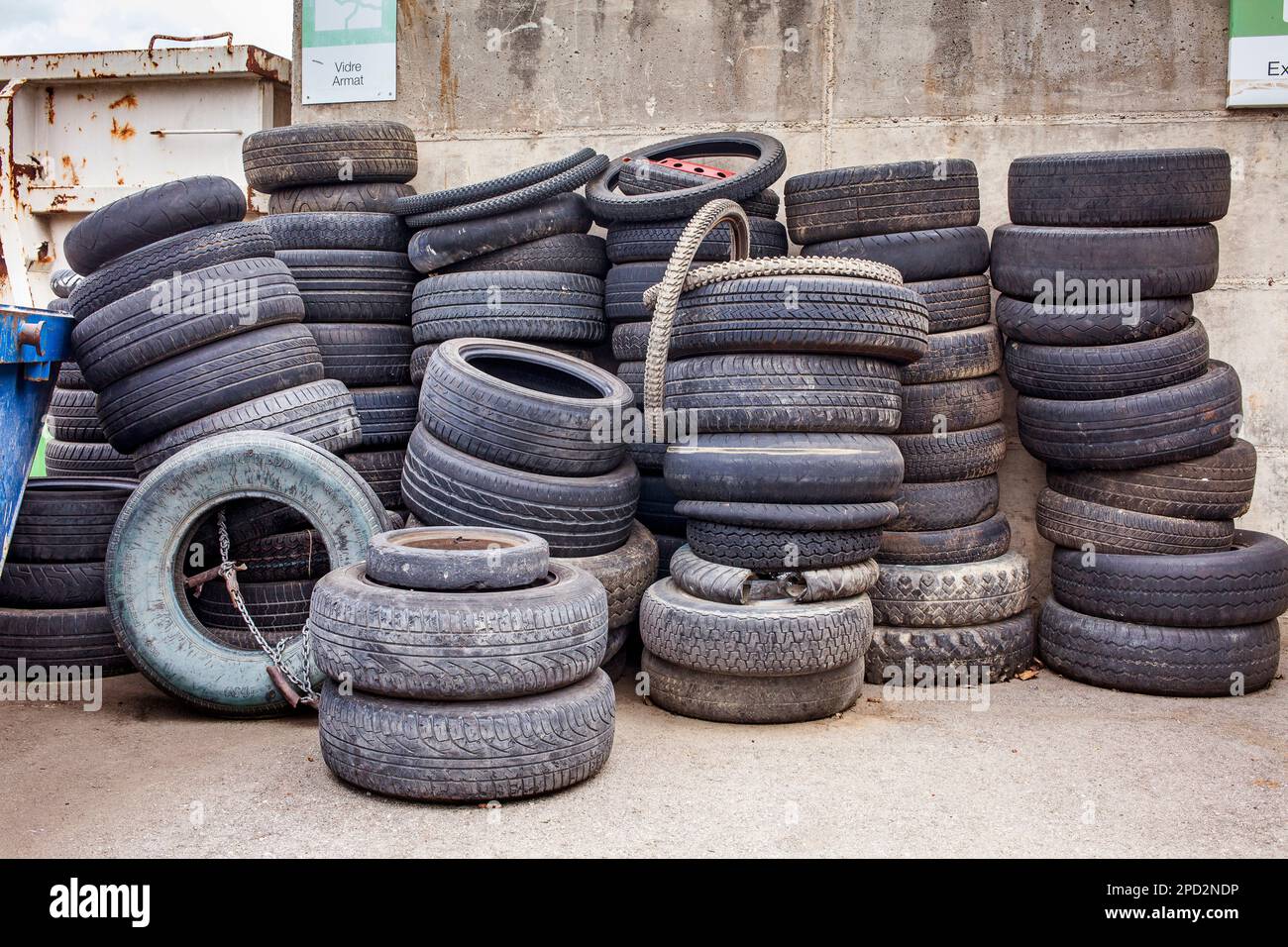 Tire storage to recycle,recycling center Stock Photo - Alamy