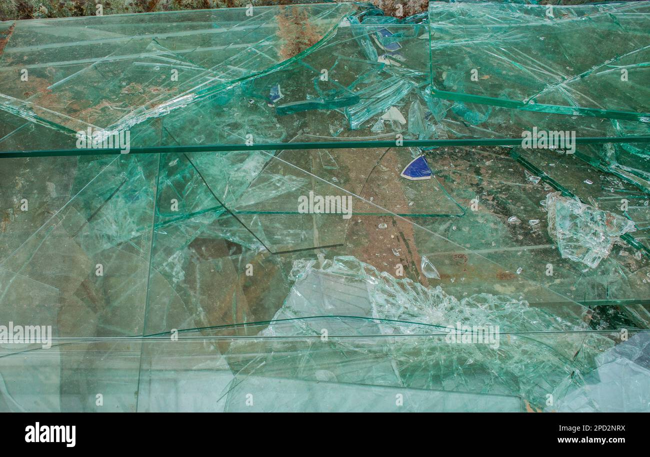 Large group empty recycled glass hi-res stock photography and images ...