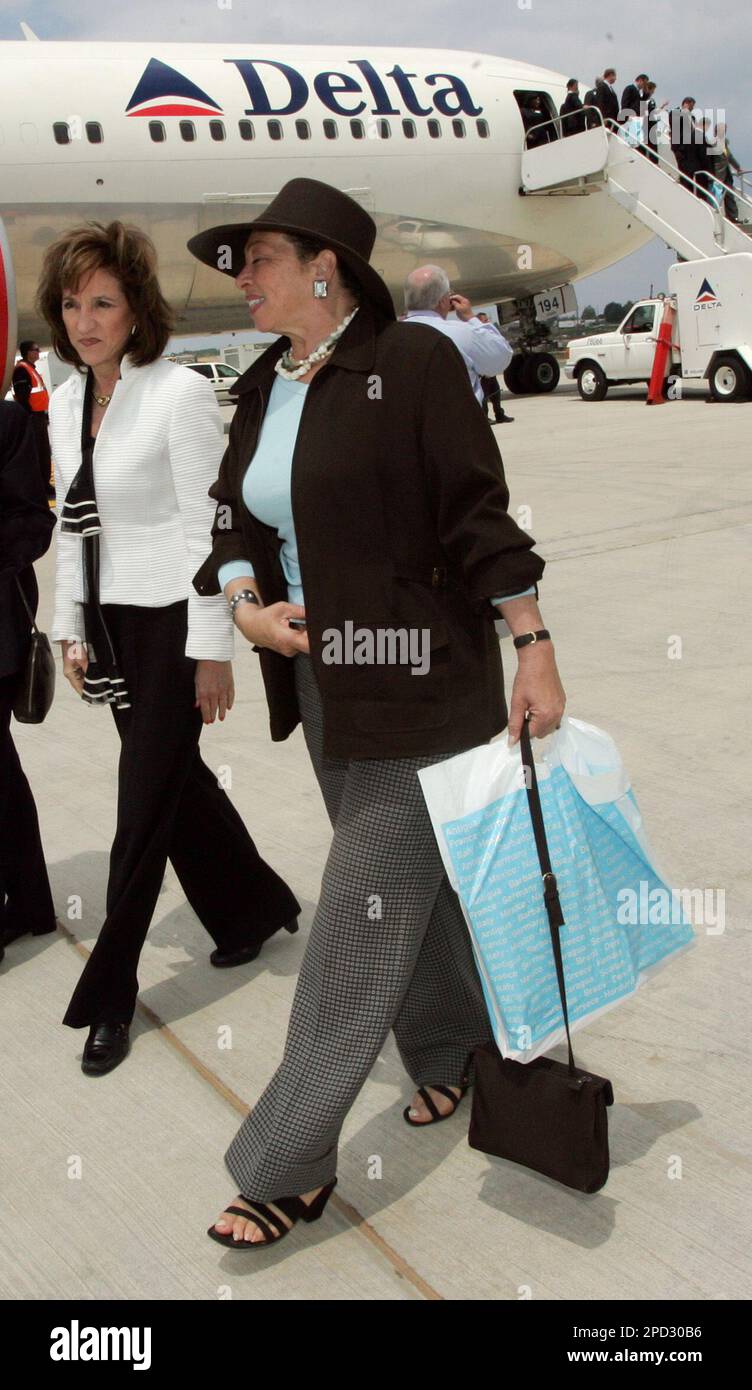 Valerie Jackson, right, wife of the late former mayor of Atlanta ...