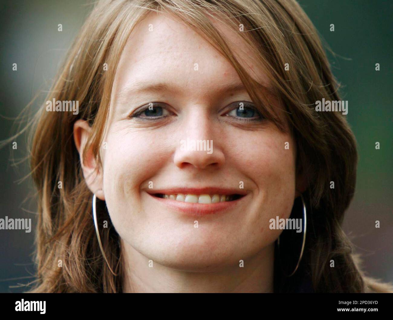 ** ARCHIV ** Die Spitzenkandidatin der Berliner WASG, Lucy Redler, auf ...