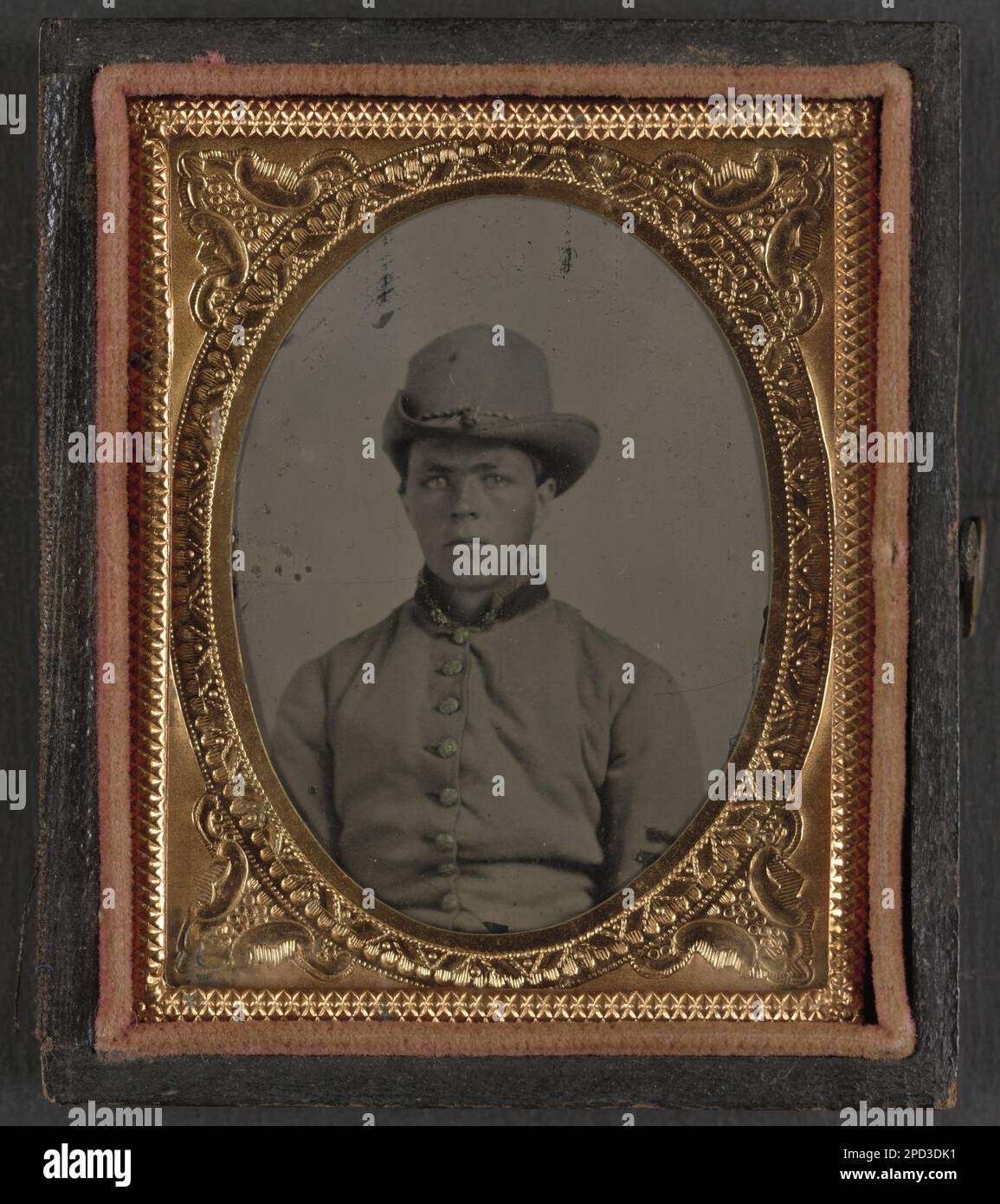 Unidentified soldier in Confederate uniform and Hardee hat. Liljenquist ...