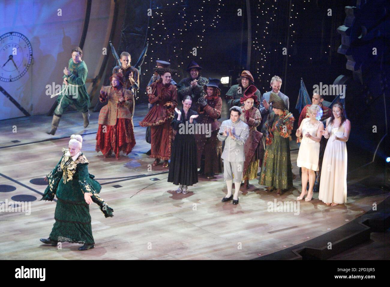 Wicked opening night broadway hi-res stock photography and images - Alamy