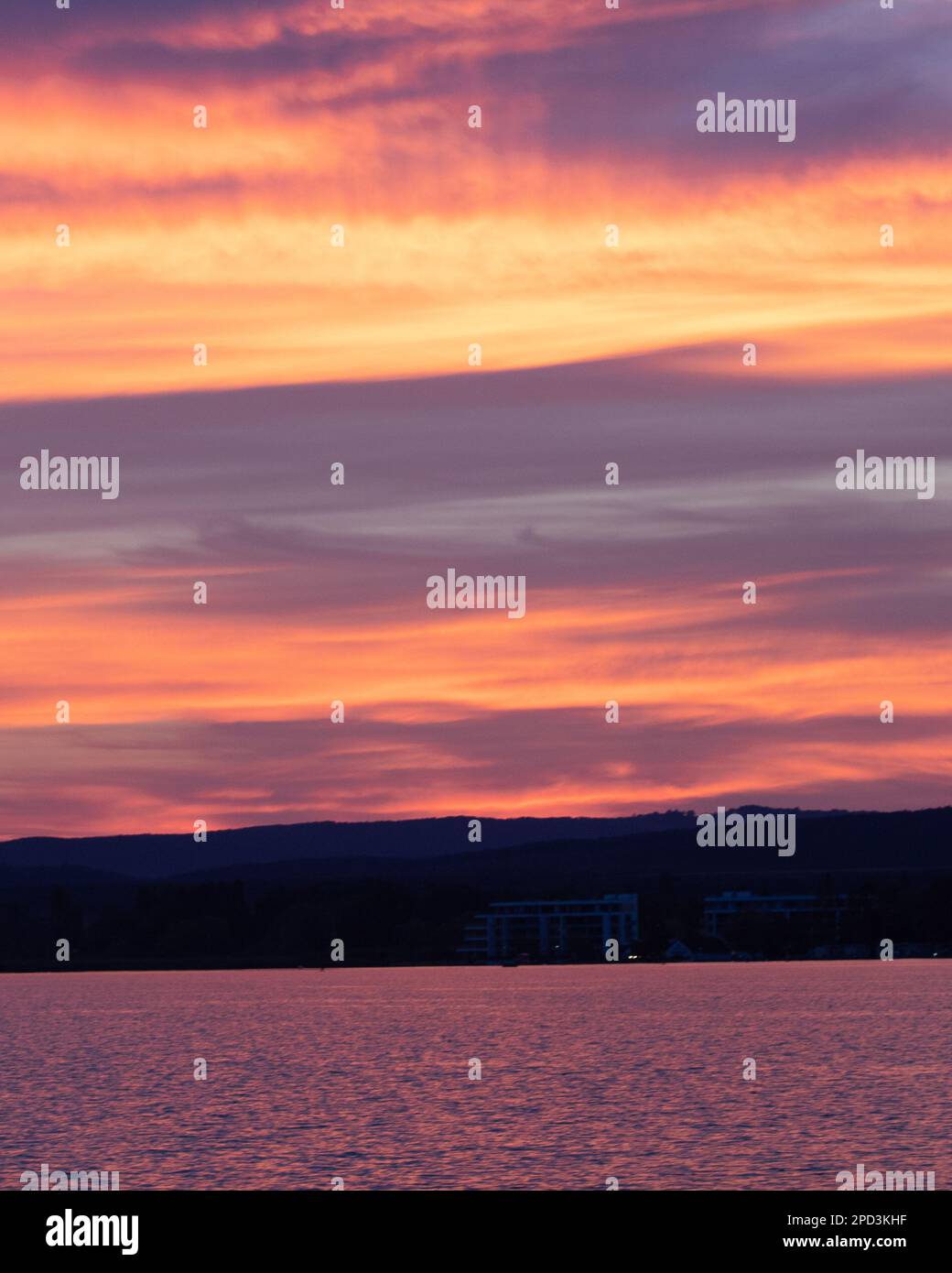 Waterbody backdrop hi-res stock photography and images - Alamy