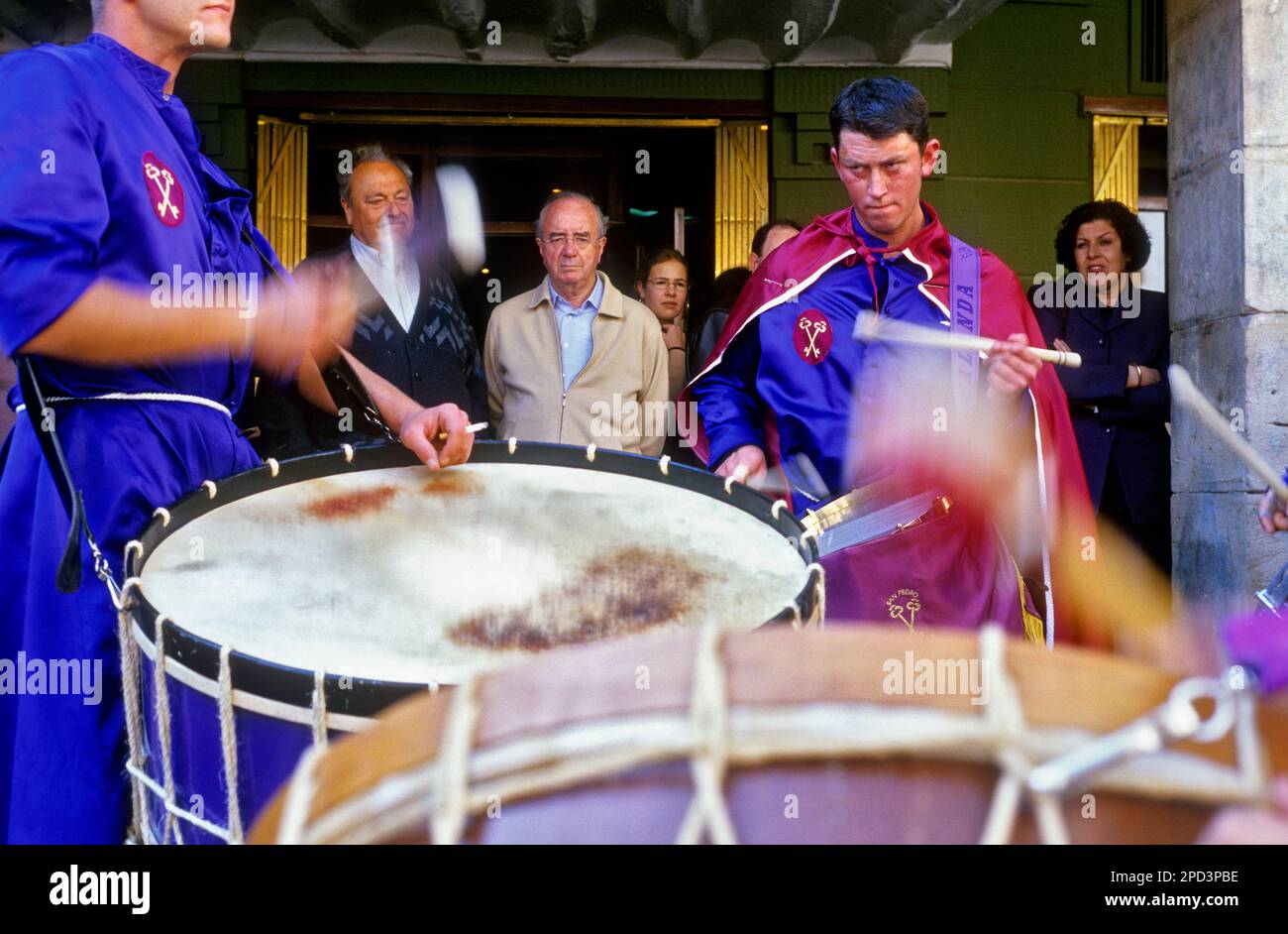 Tamborrada calanda hi-res stock photography and images - Alamy