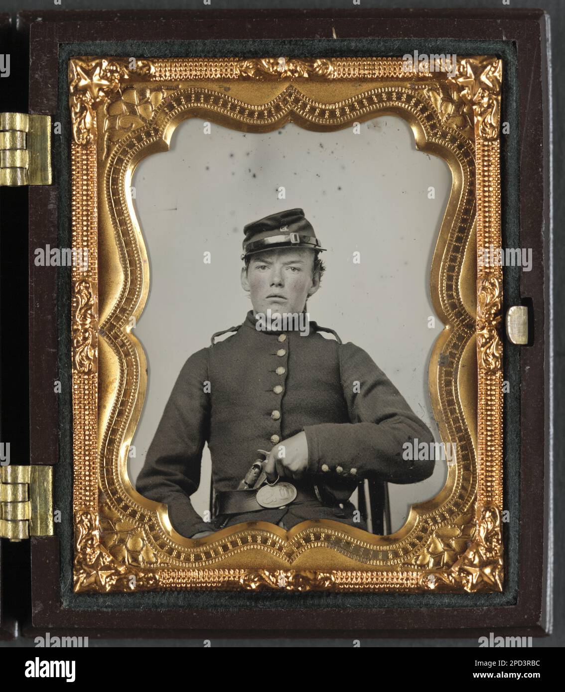 Unidentified soldier in Union uniform with revolver. Liljenquist Family ...