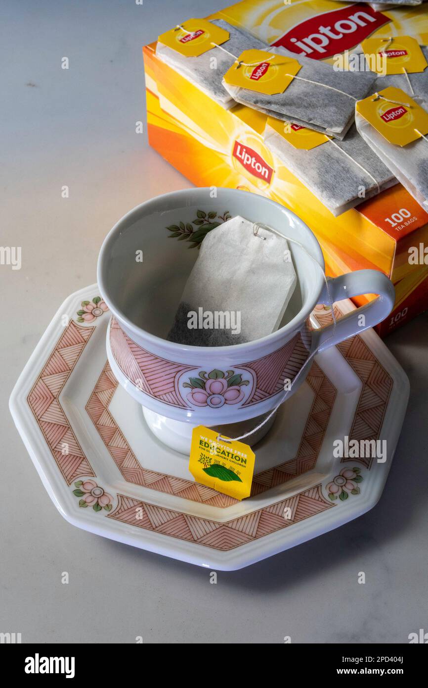 Lipton logo hi-res stock photography and images - Alamy