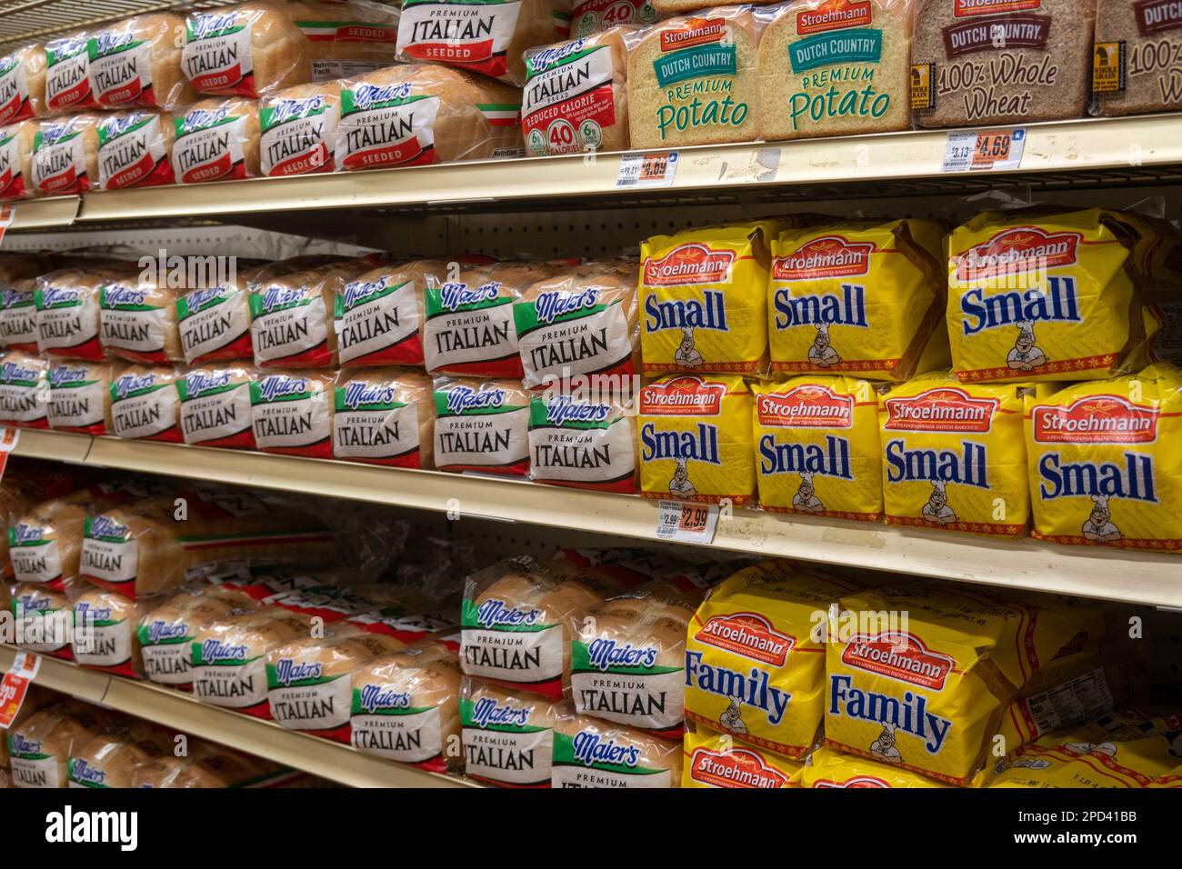 Weis supermarket offers a wide range of bread products, 2023 ...