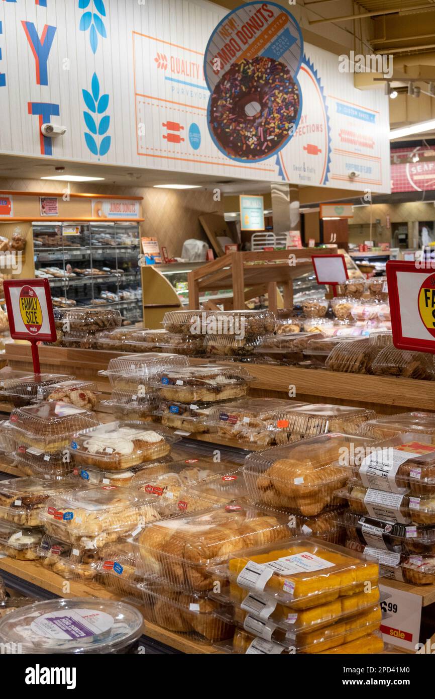 Weis supermarket in Bucks County offers a full range of baked goods ...