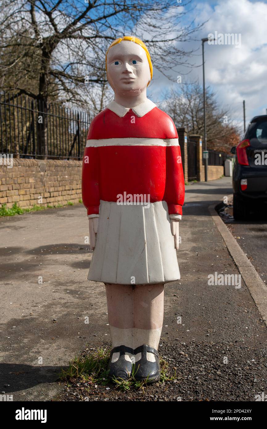 Iver, Buckinghamshire, UK. 14th March, 2023. Child safety bollards on a ...