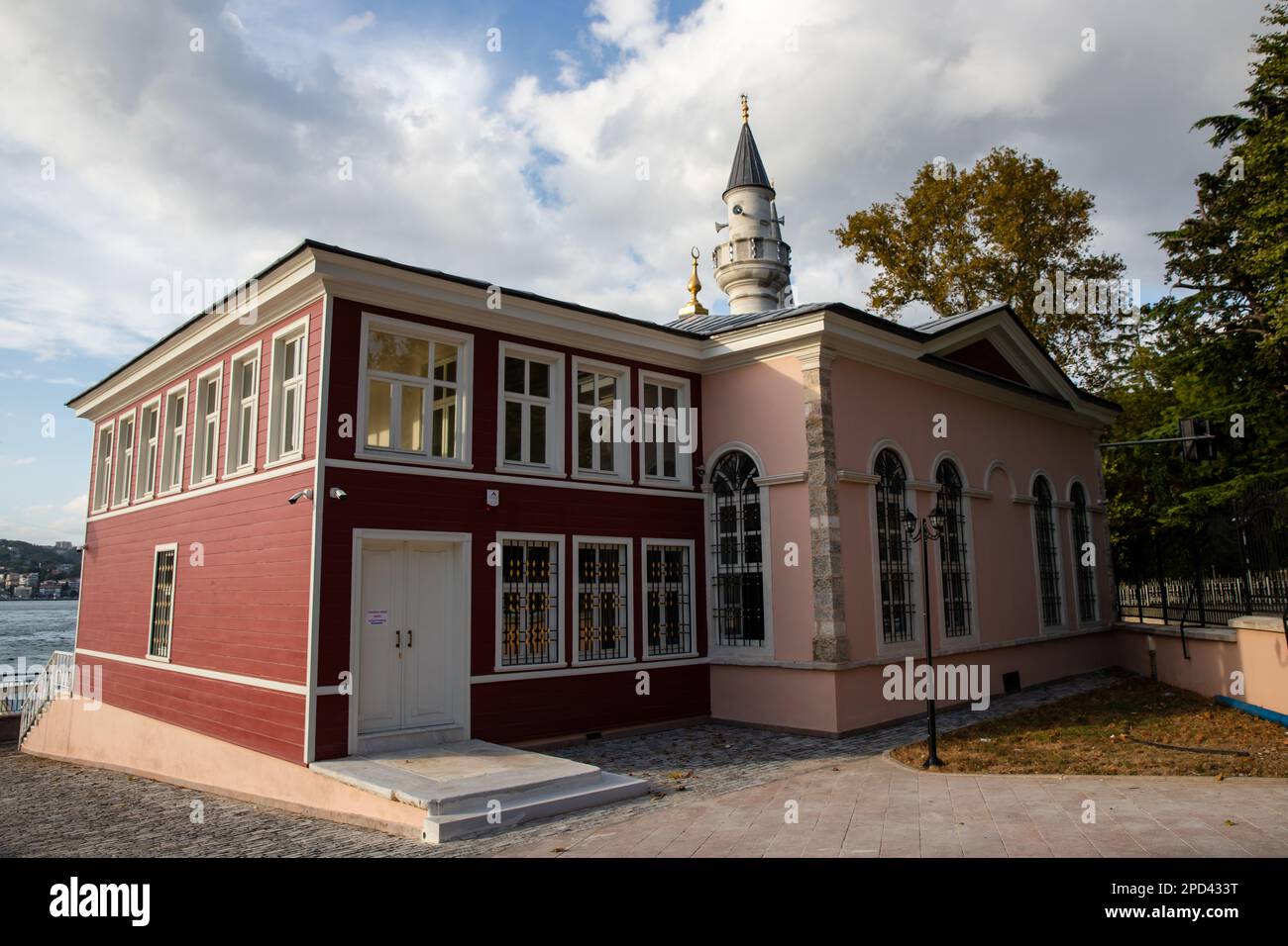 The Kaymak Moustafa Pasha Mosque in Kuleli neighborhood in Uskudar ...