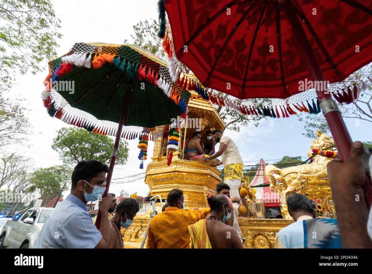 George Town, Penang, Malaysia - Jan 17 2022: Hindu volunteer wear mask ...