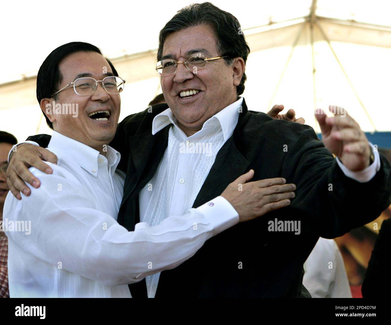 Taiwan President Chen Shui-Bian,left, embraces Paraguayan President ...