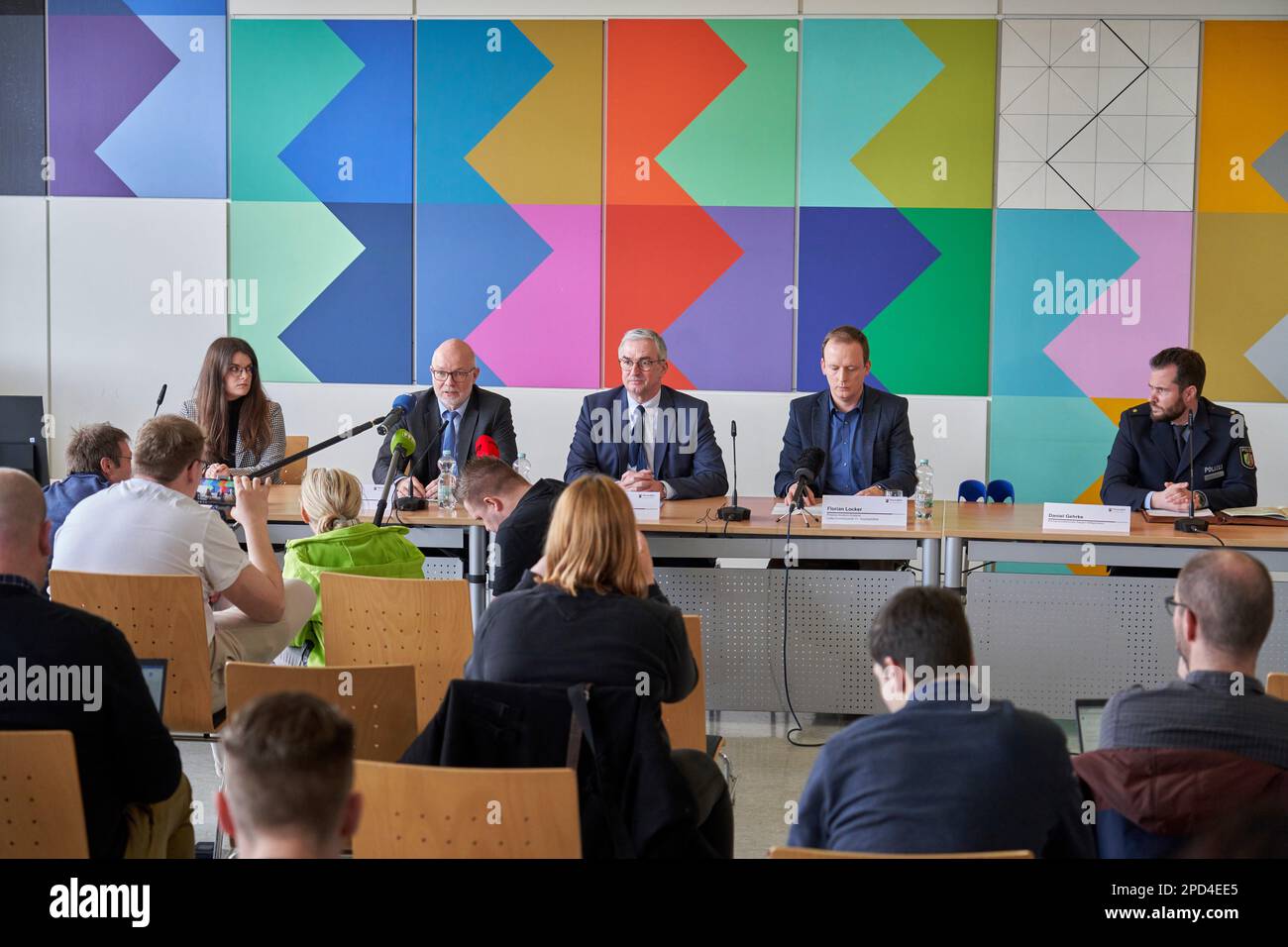 From left chief public hi-res stock photography and images - Alamy