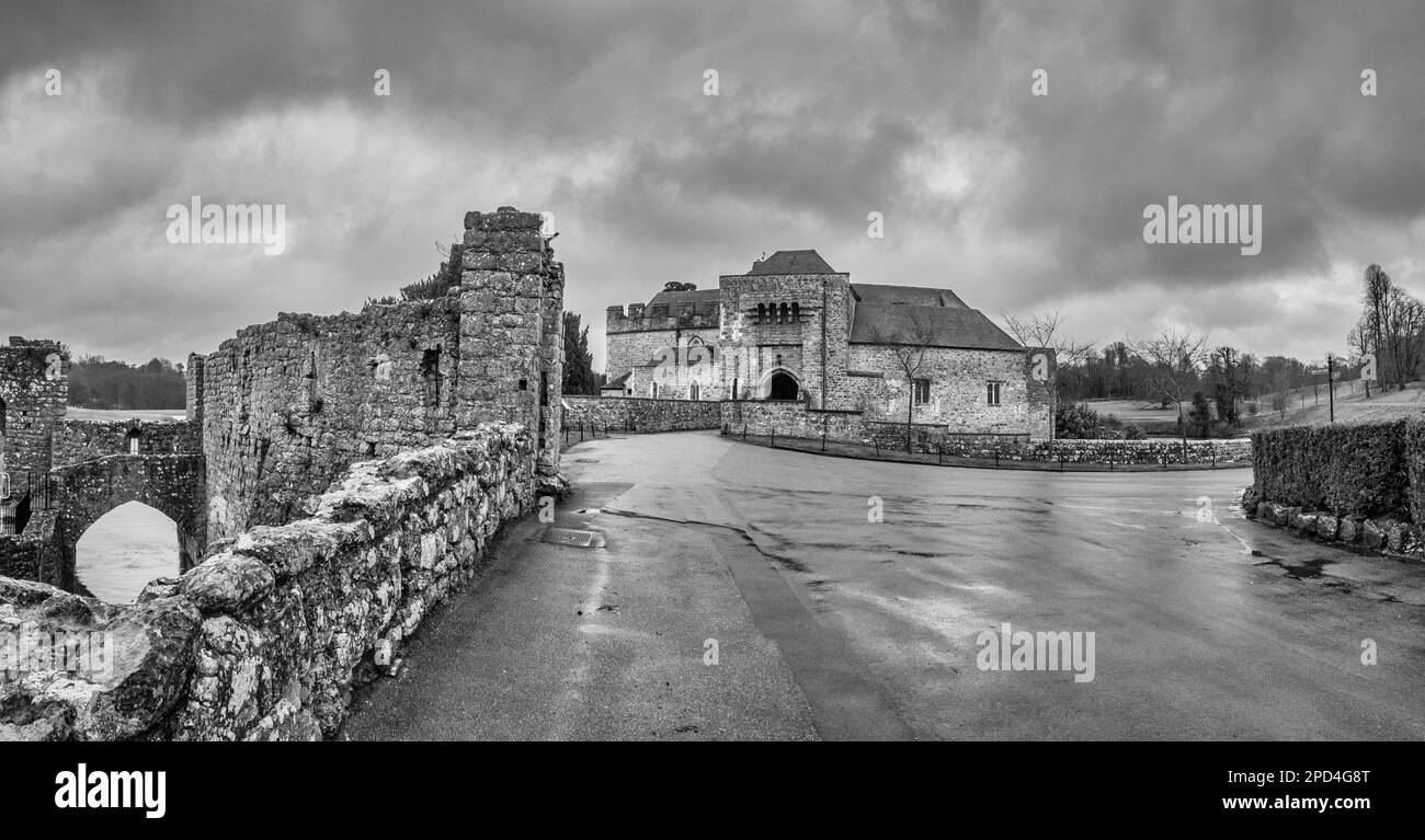 Leeds castle in black and white leeds castle calendars Black and White ...
