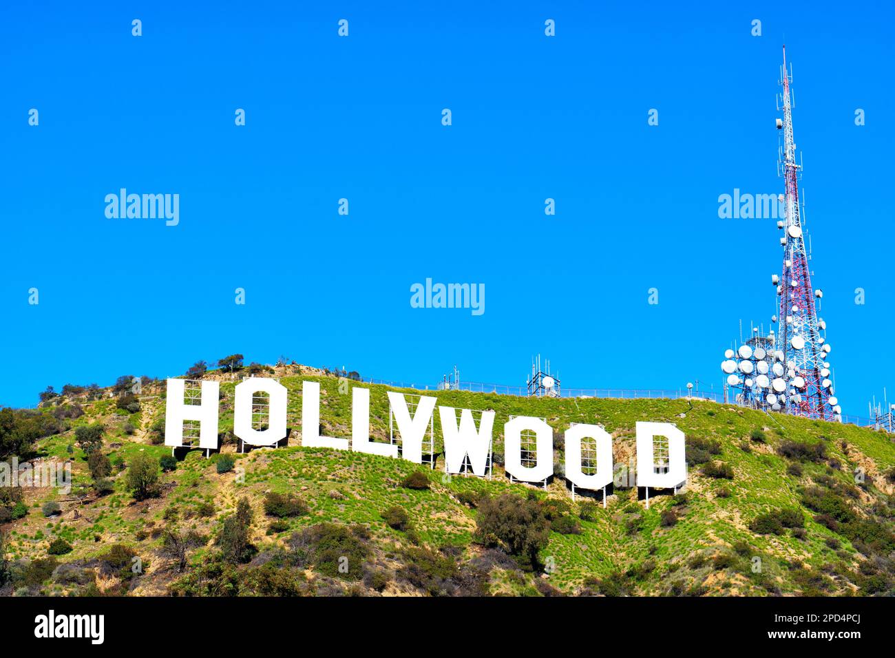 LOS ANGELES, CALIFORNIA - JANUARY 18, 2023: Look at the Hollywood sign on Mount Lee Stock Photo ...