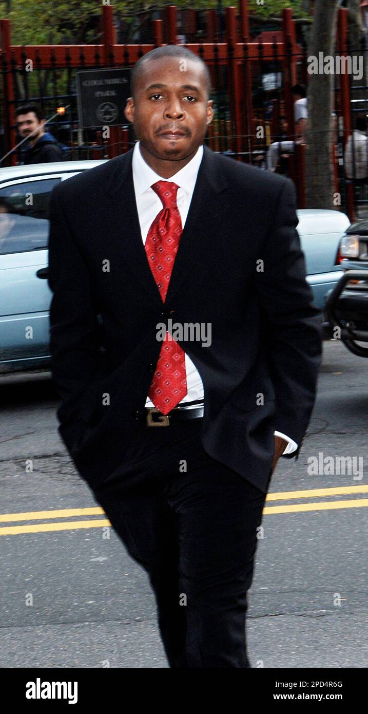 Olympic gold medalist Tim Montgomery enters Manhattan federal court ...