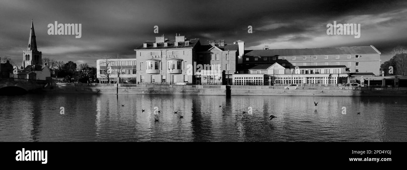 The Swan Hotel, river Great Ouse embankment, Bedford town; Bedfordshire ...