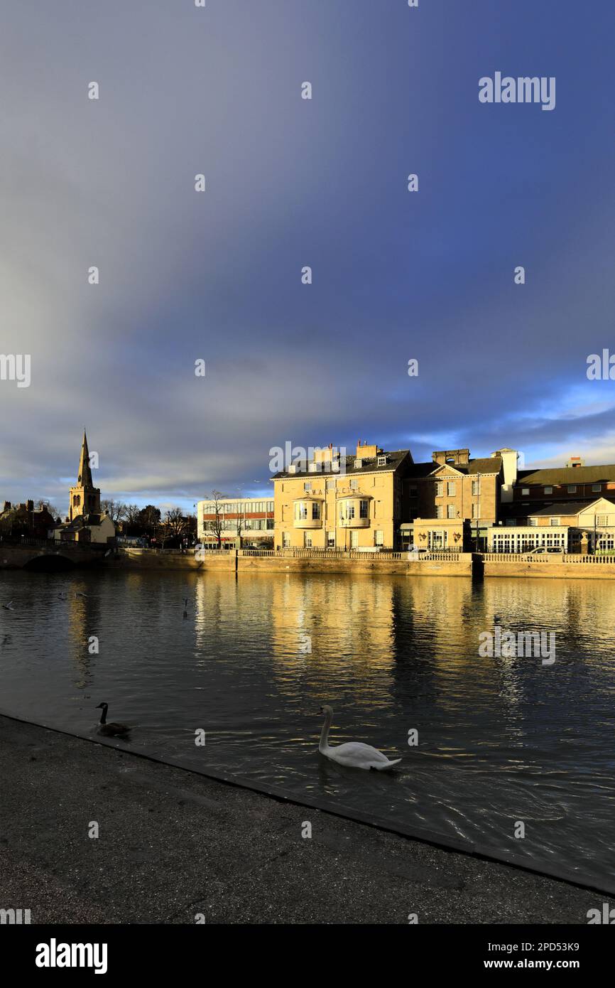 The Swan Hotel, river Great Ouse embankment, Bedford town; Bedfordshire ...