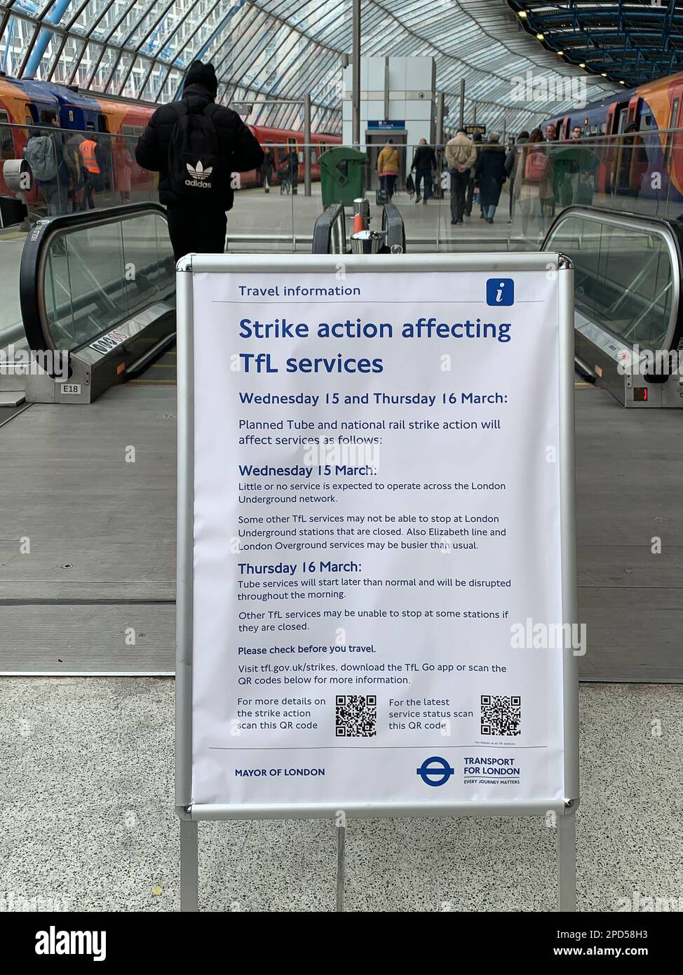 Tfl strike action hi-res stock photography and images - Alamy