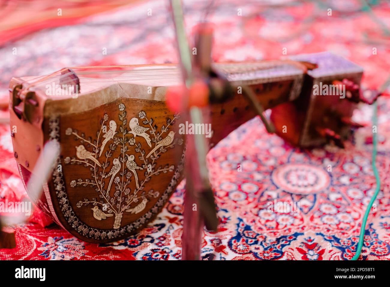 Rabab hi-res stock photography and images - Alamy
