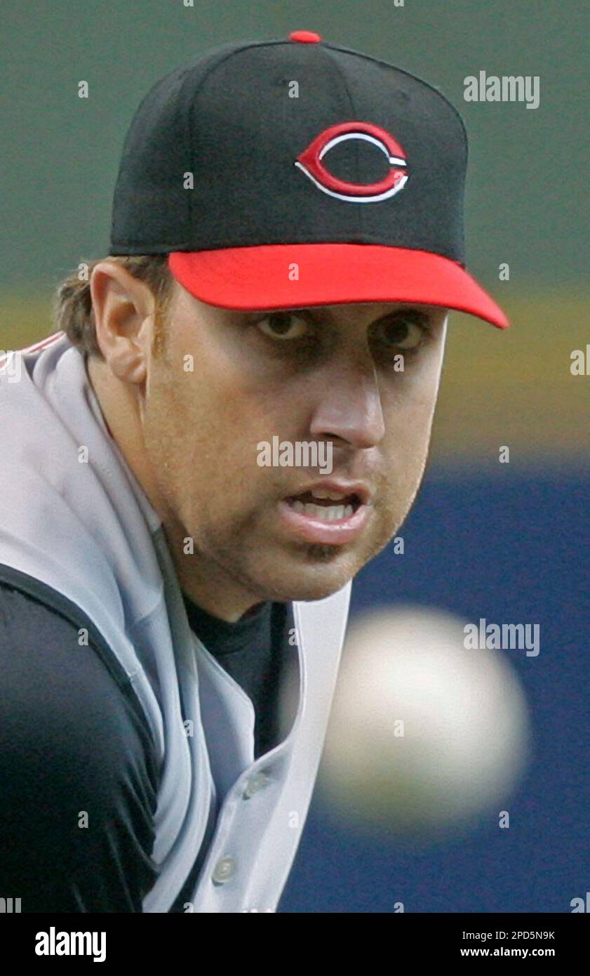 Cincinnati Reds starter Aaron Harang throws a pitch during the seventh ...
