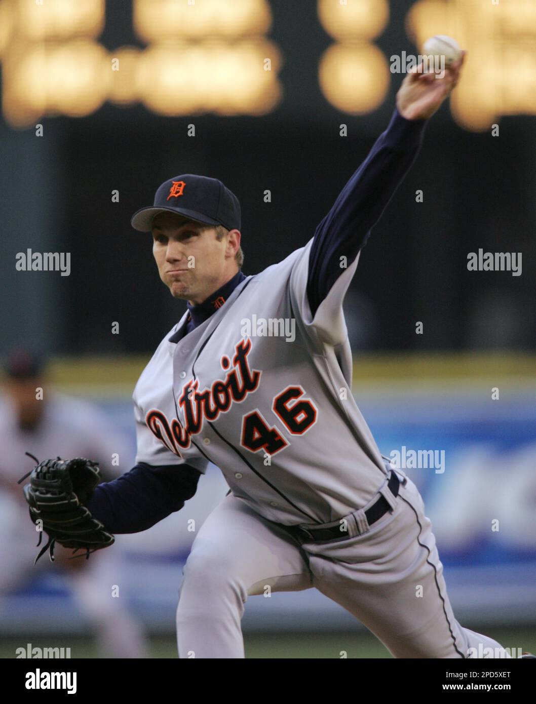 Detroit Tigers starting pitcher Mike Maroth works against the Seattle ...