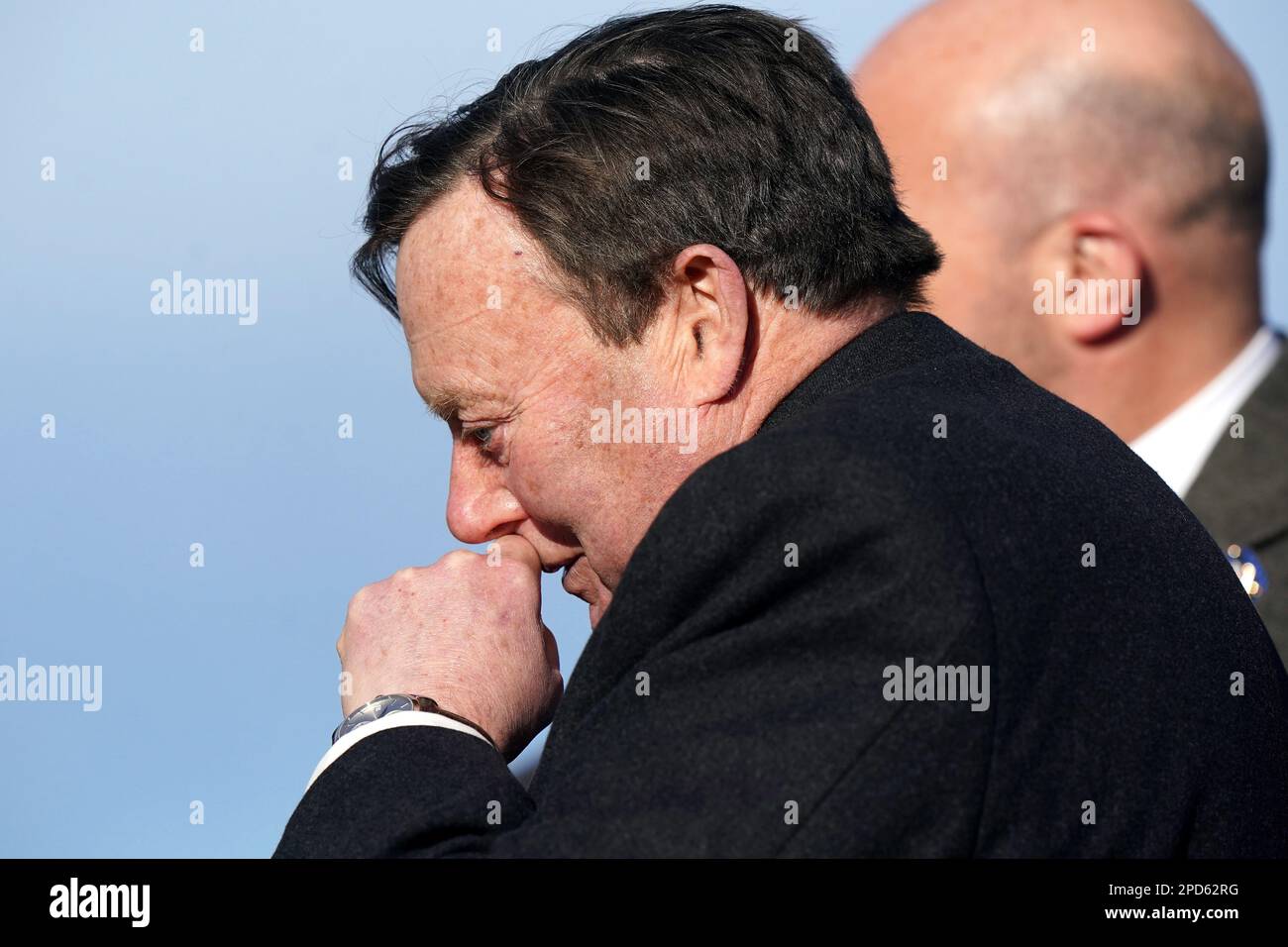 Nicky henderson 2023 racecourse hi-res stock photography and images - Alamy