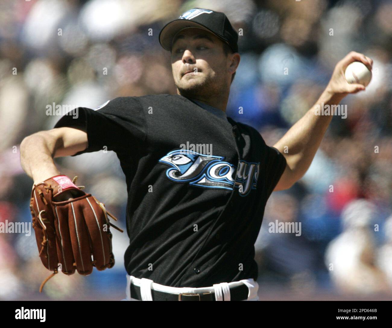 Toronto Blue Jays' Ted Lilly pitches against the New York Yankees ...
