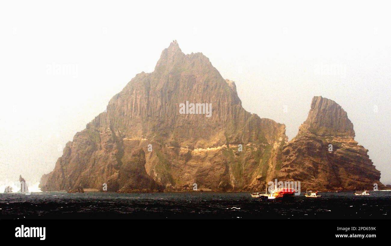 ** FILE ** South Korean fishing boats around Dokdo islets, known as ...