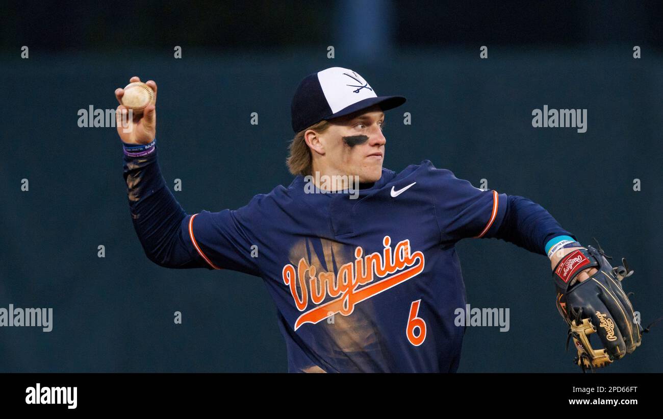 Virginia's Griff O'Ferrall (6) makes a throw during an NCAA baseball ...