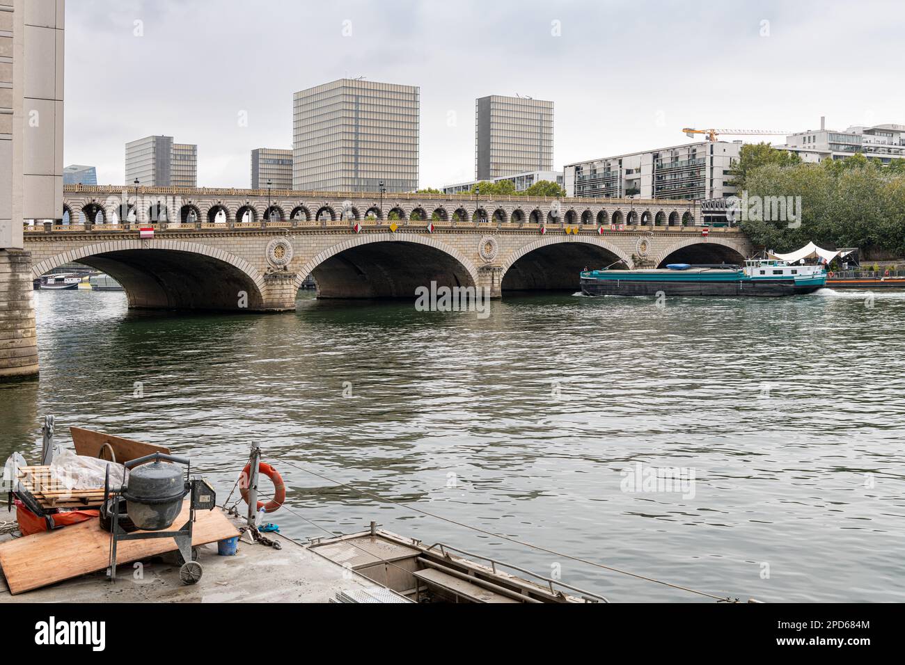 Pont de Bercy combined Road and Rail Bridge across River Seine with a ...