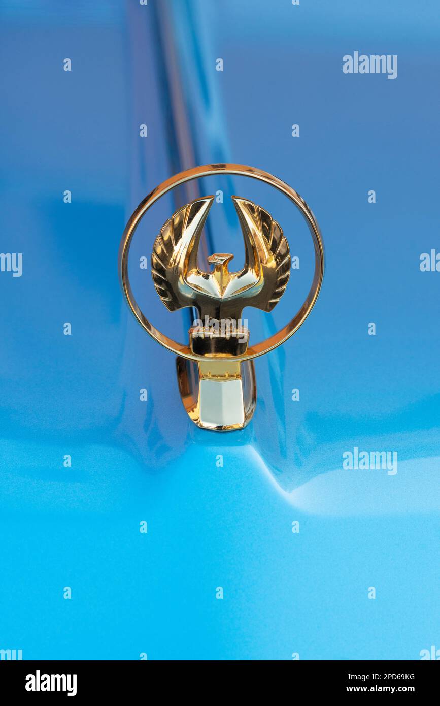 Chrysler Imperial Logo