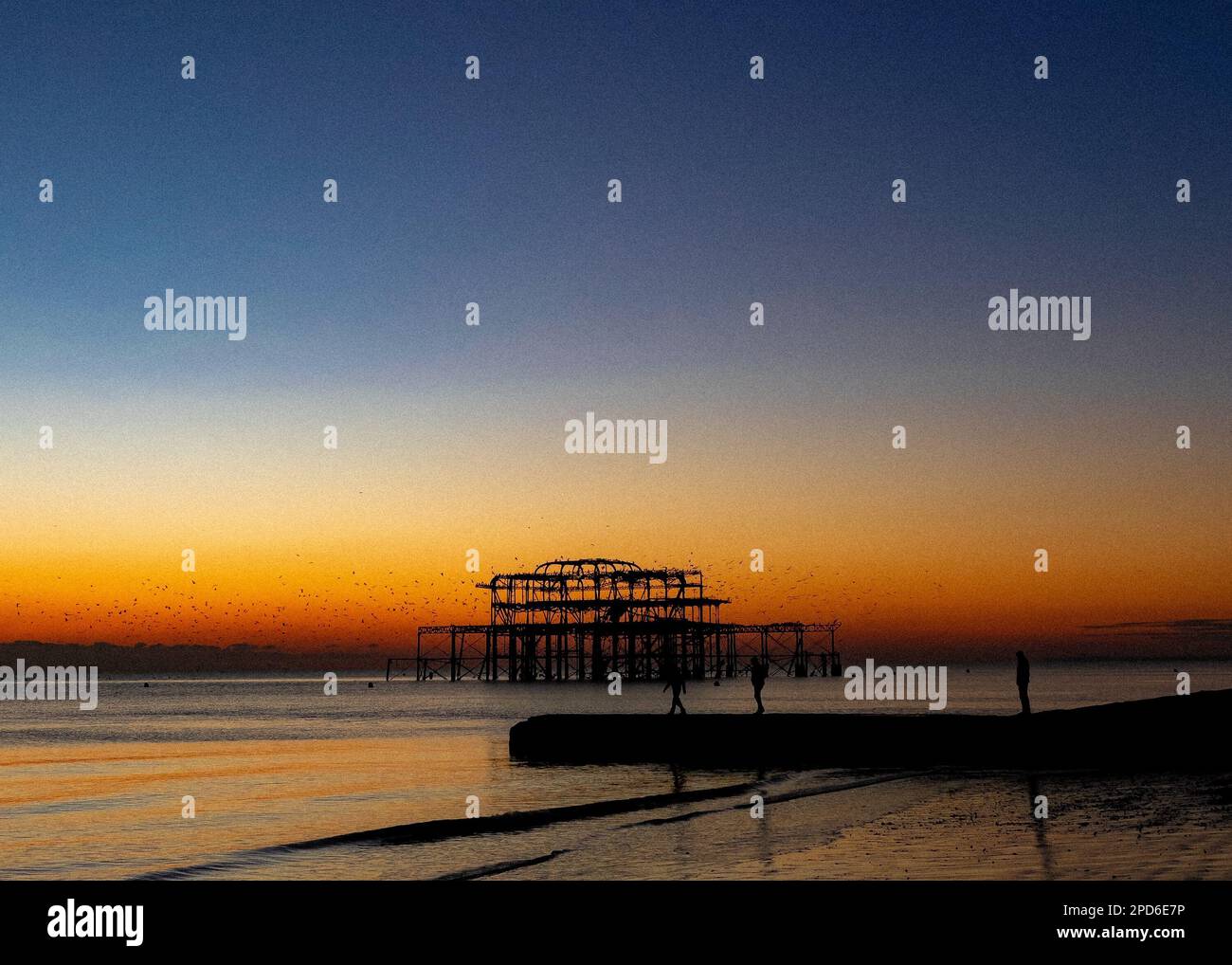 Seafront background hi-res stock photography and images - Alamy