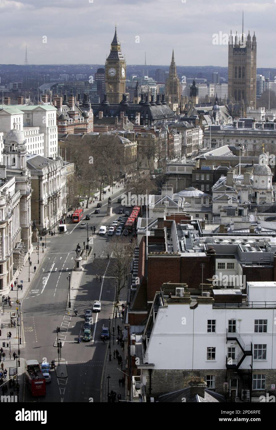 ***STOCK VIEWS OF LONDON FOR LIBRARY*** View from Nelson's Column along ...
