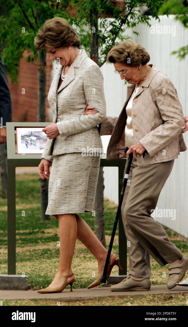 First lady Laura Bush, left, walks with her mother Jenna Welch, right ...